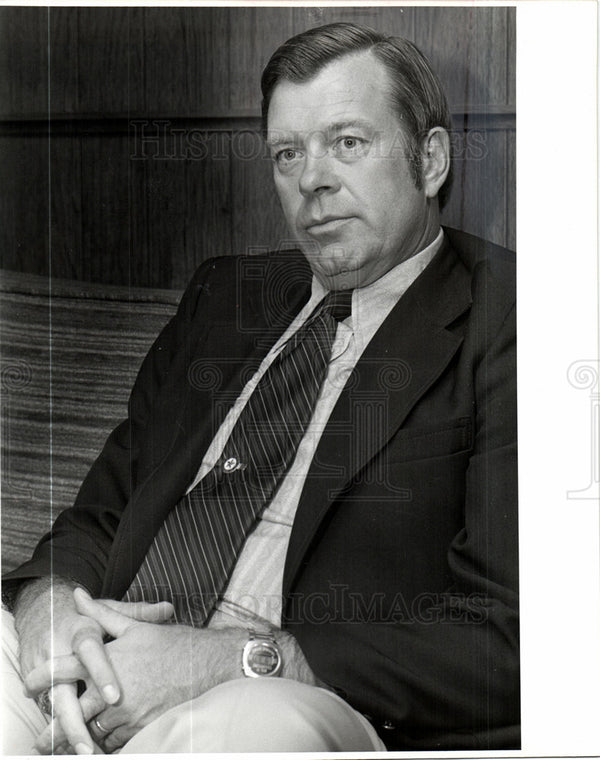 1977, Bill Mallory - Historic Images