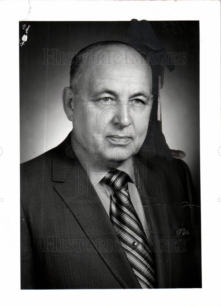 1977, Joseph E Maher Judge - Historic Images