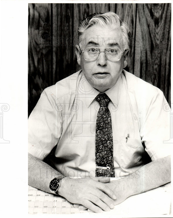 1993, Edward "Bud" Manning photo studio - Historic Images