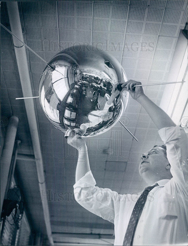 1958, Metal Orb Prototype - Historic Images