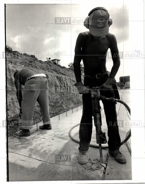 Ron Beasley Construction 1987 Vintage Photo Print - Historic Images