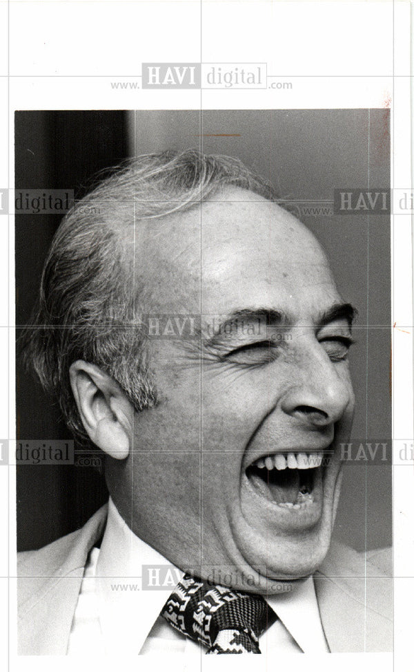 Percy Ross recycling philanthropy 1978 Vintage Photo Print - Historic ...