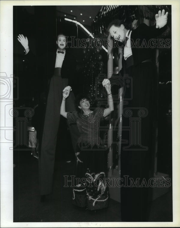 1988 Houston Junior Forum President Kim Irwin at Circus party ...