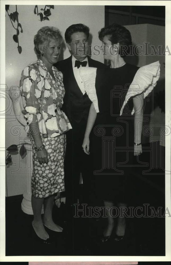 1987 Rolanette Lawrence, designer Victor Costa, Jeani Horan, Texas ...