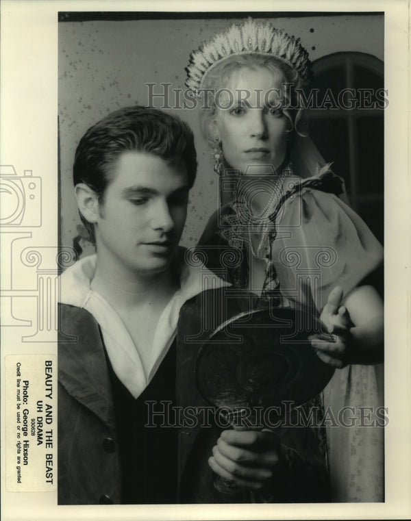 1993 Press Photo Gwen McClarty and Derek Alan Cecil star in Beauty and ...