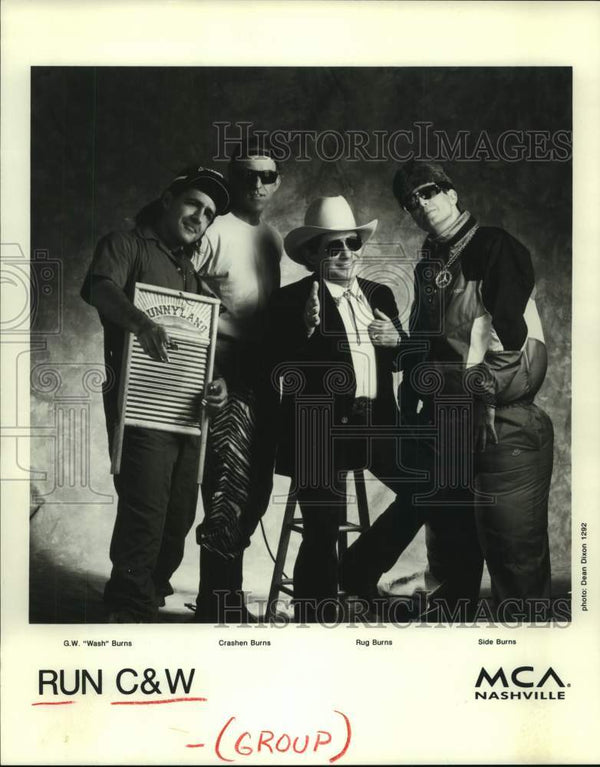 1993 Press Photo Members of Musical Group Run C&W - hcp08808 - Historic ...