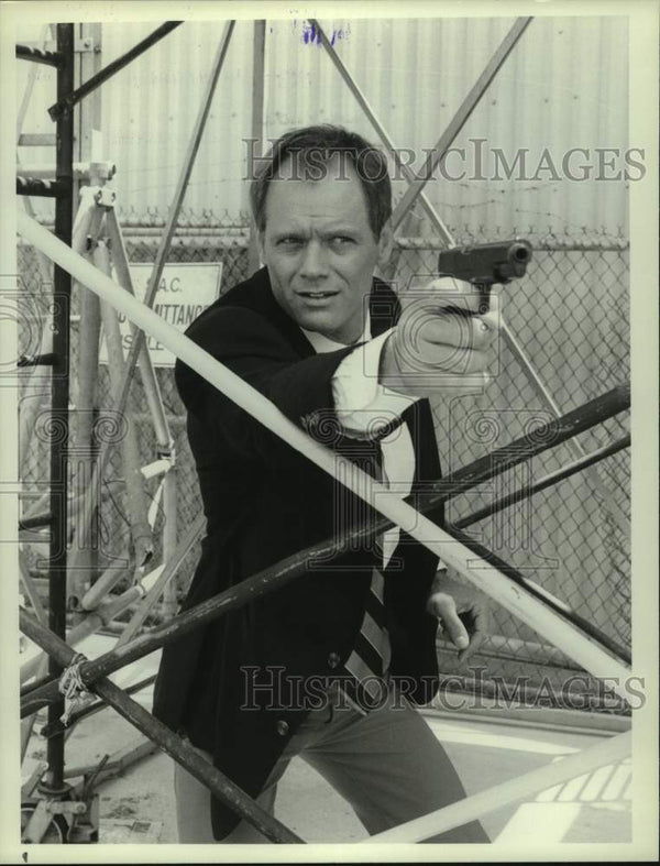 1985 Fred Dryer as Sergeant Rick Hunter on NBC's "Hunter" - Historic Images