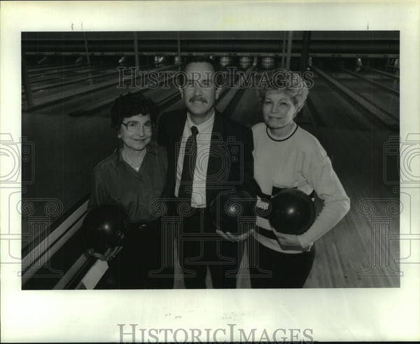 1989 Press Photo Newest bowlers inducted into the Bowling Hall of Fame ...