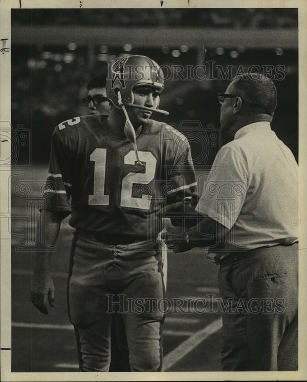 1970 Houston Oilers' quarterback Charley Johnson talks to coach Lemm ...