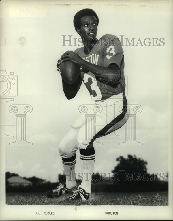 1972 Press Photo University of Houston football player D. C. Nobles ...