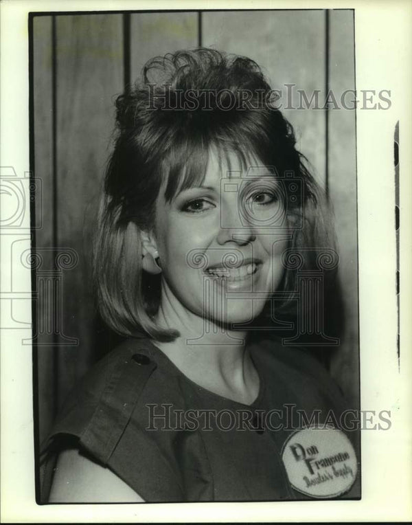 1987 Press Photo Bowler Betty Morris smiles for close-up photo - hcs22 ...