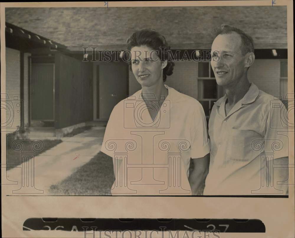 1964 Press Photo Ben and Louise Bittick's home purchased by State High ...