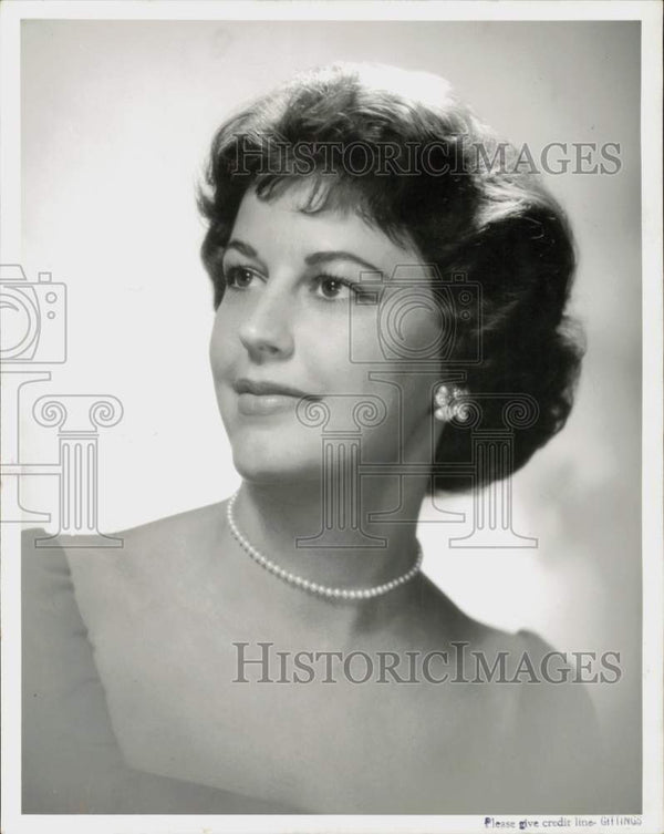 1960 Press Photo Suzanne Linbeck, daughter of Mr. and Mrs. Leo Linbeck ...
