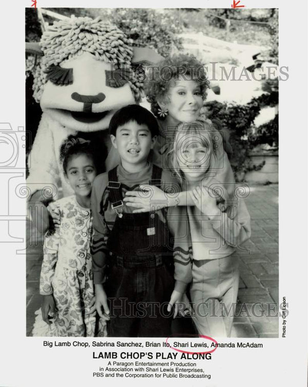 1992 Press Photo Shari Lewis & Co-Stars in "Lamb Chop's Play Along" TV ...