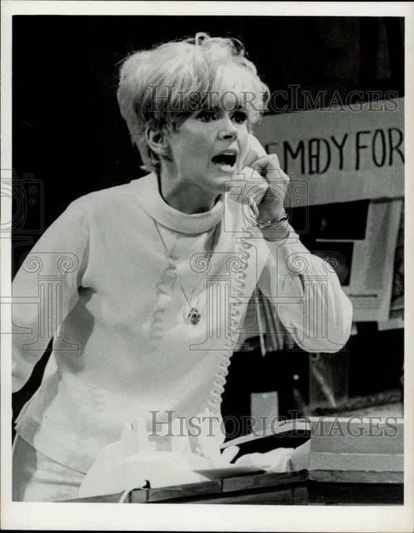 1967 Press Photo Actress Connie Stevens in "Star-Spangled Girl" - hpp3 ...