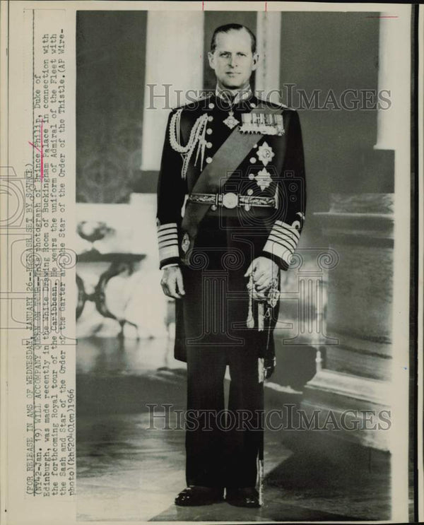 1966 Press Photo Prince Philip in military uniform photographed at Buc ...