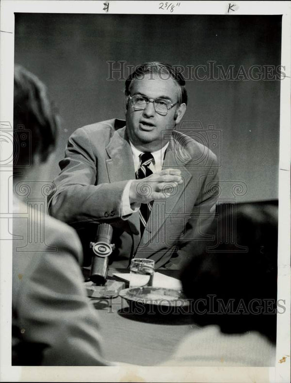 1973 Press Photo Senator Lowell Weicker appears on "Newsmakers" show i ...