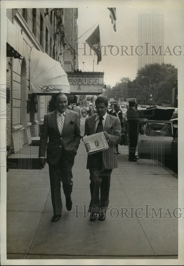 1976 Bob Hope, Bill Fugazy Walking on Central Park South, New York ...