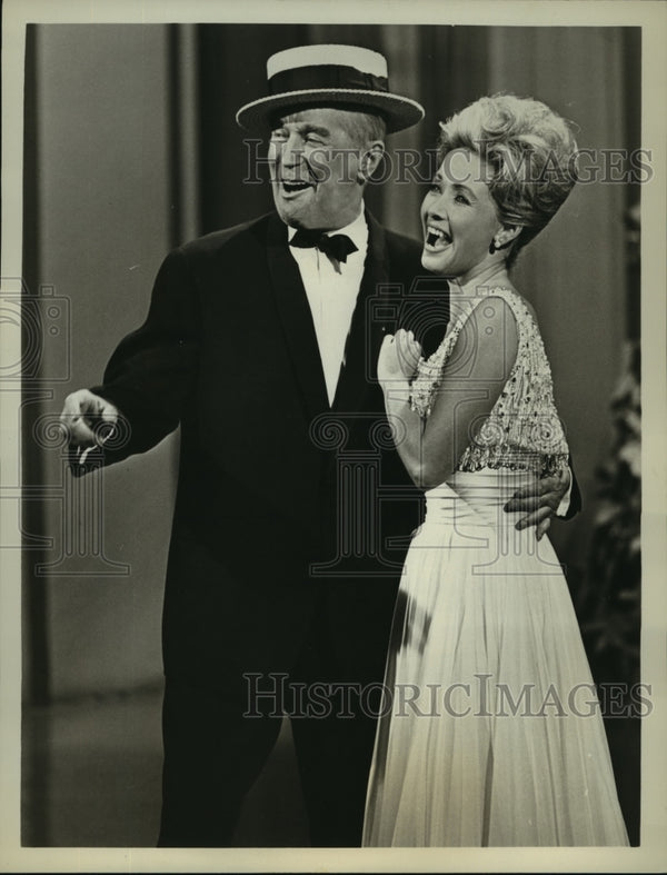 1964 Press Photo The Hollywood Palace with Jane Powell & Maurice Cheva ...