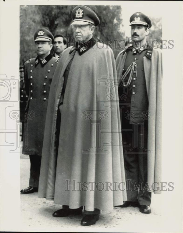1988 Press Photo Military President Augusto Pinochet at a ceremony in ...