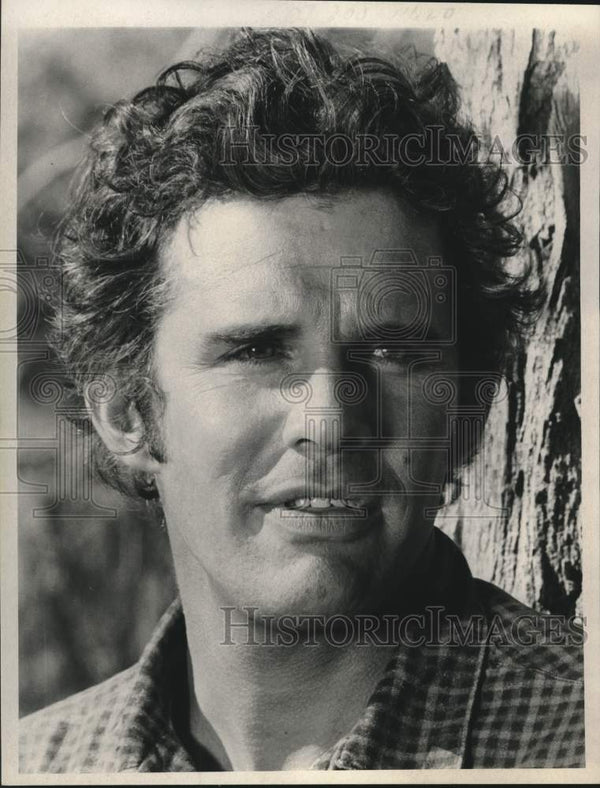 1974 Press Photo Dack Rambo stars in the comedy series "Dirty Sally ...