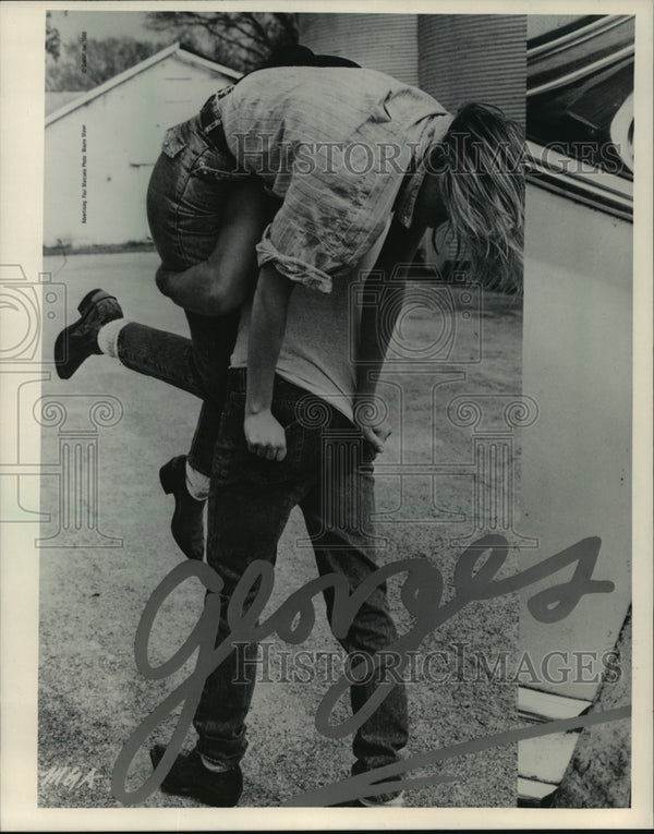 1986 Guess jeans ads catch attention - Historic Images