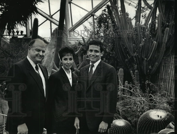 1992 Press Photo James & Jill Auer with Mark Ambrosius, Chairmen of He ...