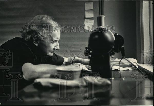 1987Dorothy Ebert labored intently at her sewing machine at Angell's ...