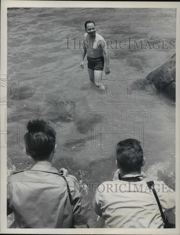 1964 Viet Nam's Strongman Major General Nguyen Khanh takes a dip ...