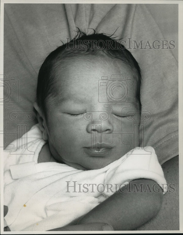 1990 Baby Found at Children's Hospital - Historic Images