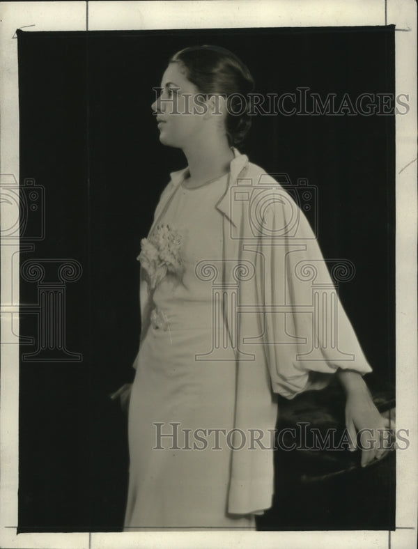 1933 Press Photo Dorothy Oeflein will attend the Red Friar's dancing p ...