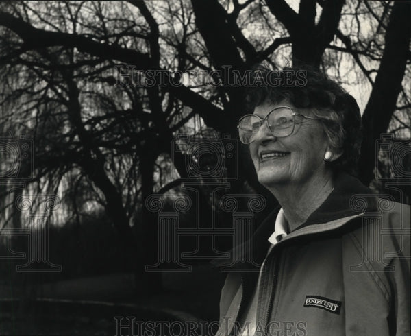 1992 Nancy Cavanaugh Leaves Milwaukee County Park People Post ...