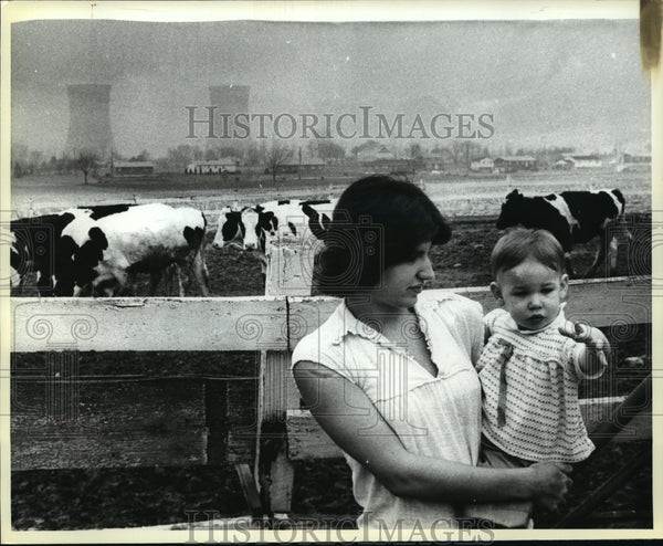1979 Press Photo Julie Sipling & Debbie Three Mile Island Nuclear Plan ...