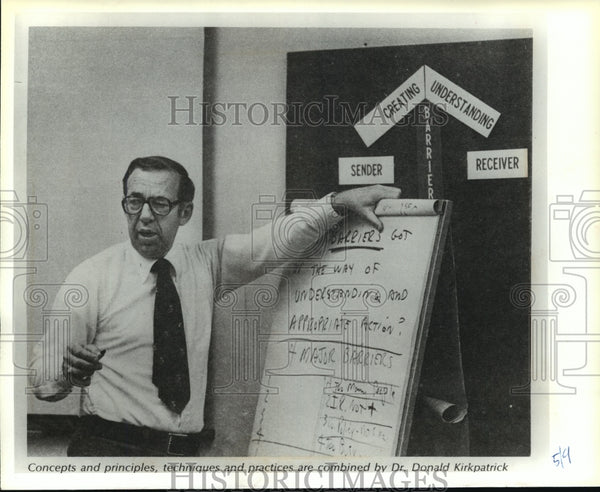 1980 Press Photo Donald Kirkpatrick teaching at University of Wisconsi ...