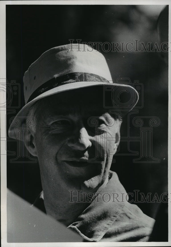 1966 Press Photo Warren P. Knowles on a Wolf River Trek in Wisconsin ...