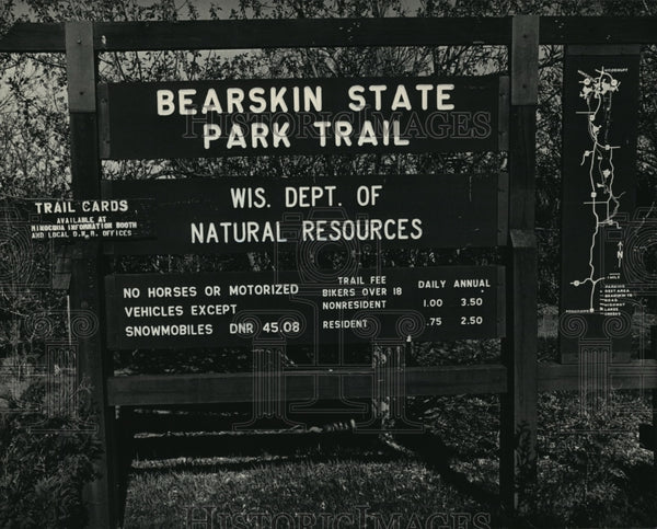 1987 Press Photo View of the Bearskin State Park Trail signage - mja37 ...