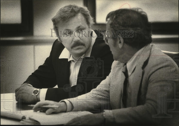 1980 Policeman Gary D. Zielinski During His Hearing - Historic Images