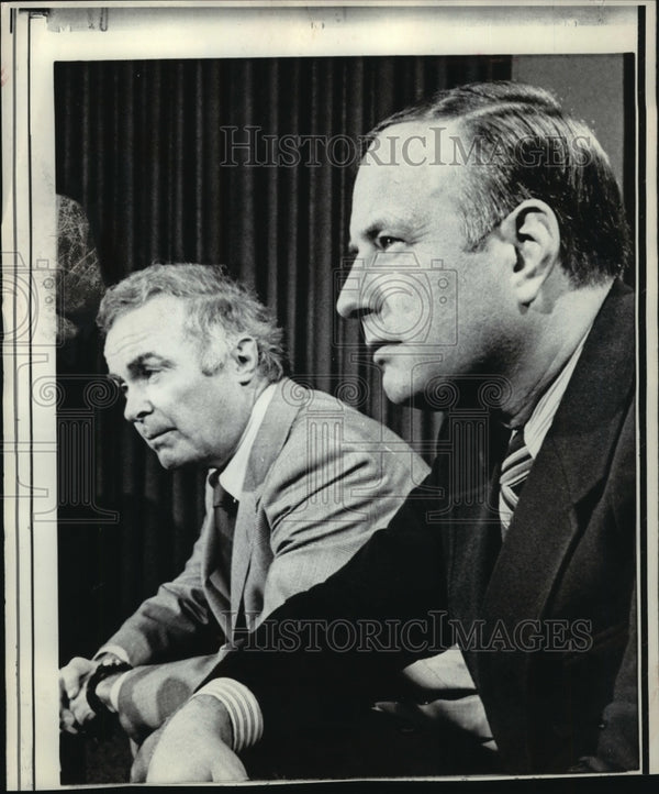 1972 Press Photo Walter Byers and Charles Neinas Make Announcement for ...