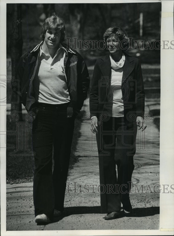 1978 Press Photo Green Bay Packer Football Player, John Anderson and M ...