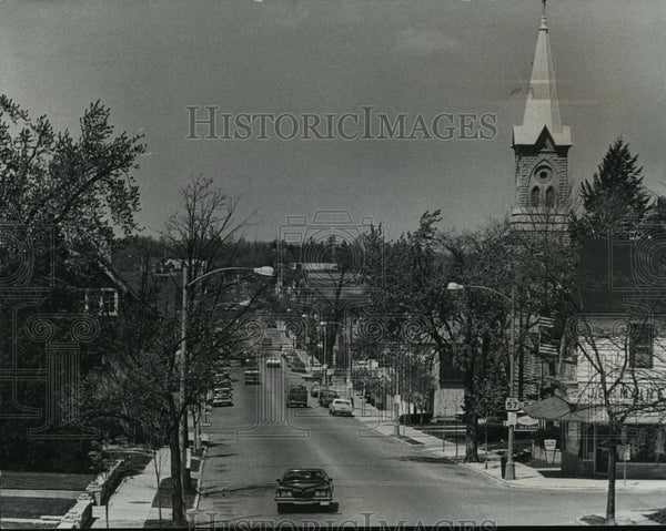 1977 Press Photo Cedarburg, Wisconsin Main Street and Downtown - mja65 ...