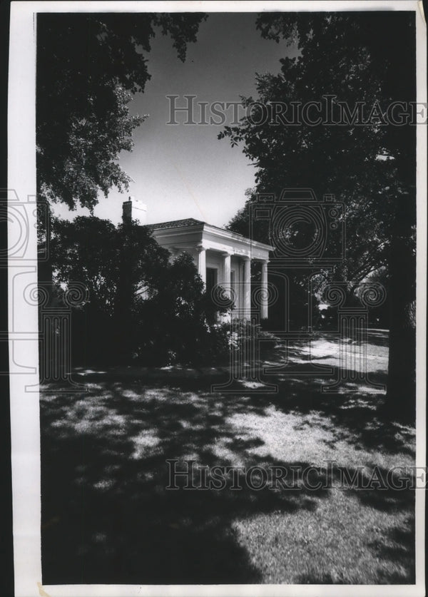 1965 Press Photo Benjamin Church house in Estabrook Park, Milwaukee, W ...