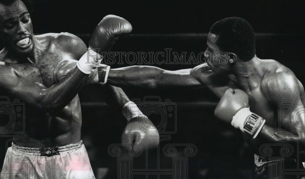 1989 Press Photo Keith McMurray avoids a punch from Don Lee in a boxin ...