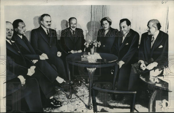 1948 Press Photo V.M. Molotov & other leading rep.'s of Communist coun ...