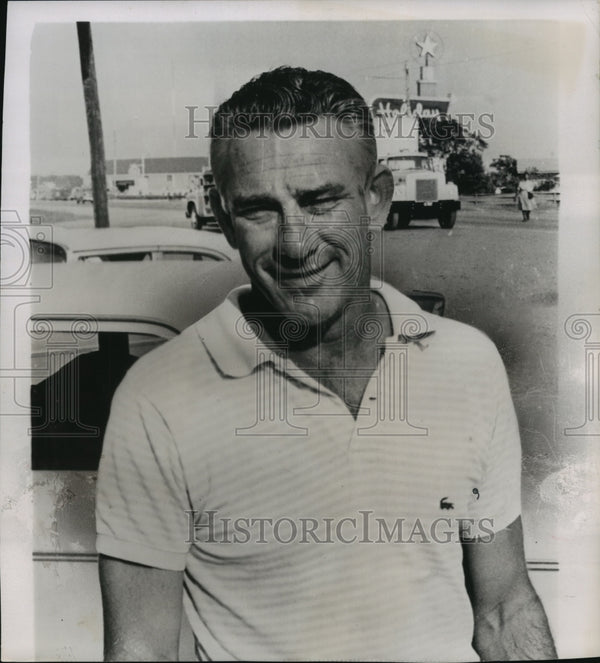 1963 Football Player Charlie Conerly - Historic Images