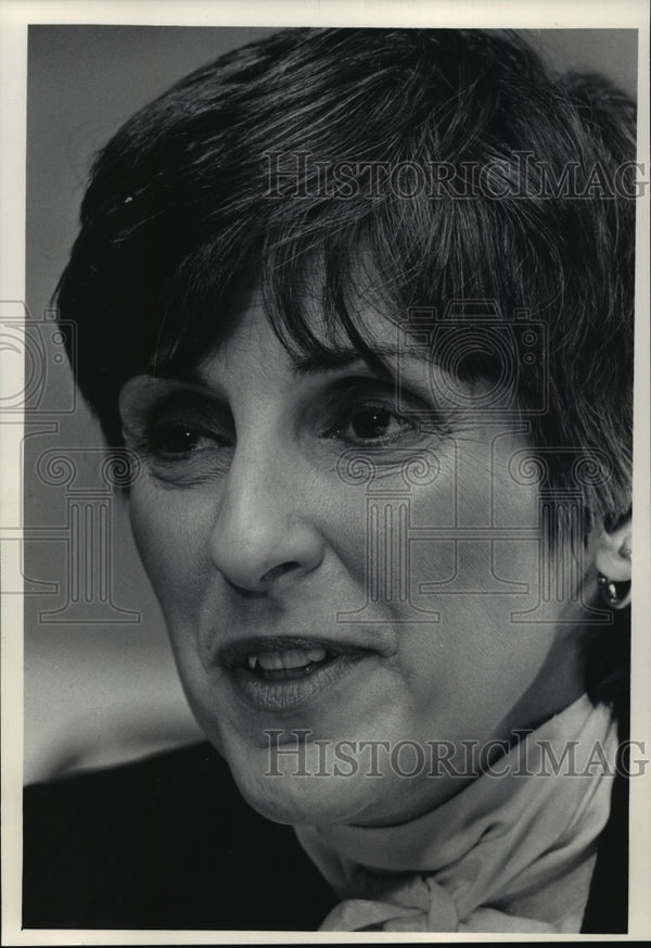 1984 Press Photo Democratic National Committee Member Lynn Cutler From ...