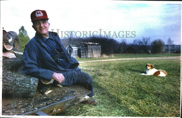 1993 Paul Priesgen on his farm, Erin, Wisconsin. - Historic Images