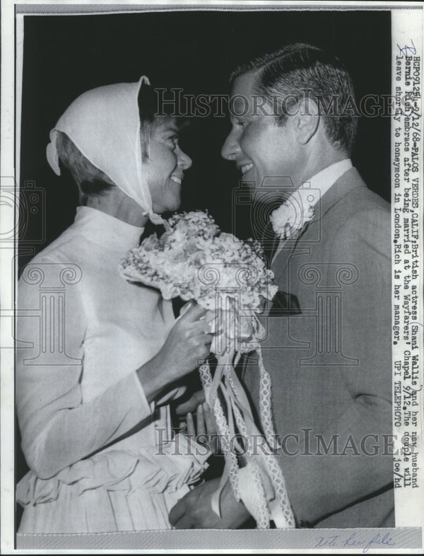 1968 Shani Wallis and Husband Bernie Rich Embracing in California ...