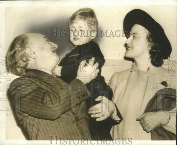 1940 Author Ludwig Lewisohn With Wife and Son - Historic Images