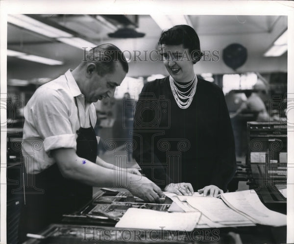 1954 Employees confer in The Milwaukee Journal Editorial Department - Historic Images