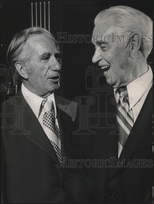 1973 Press Photo Retirement dinner for Max Raskin and William O'Neill ...